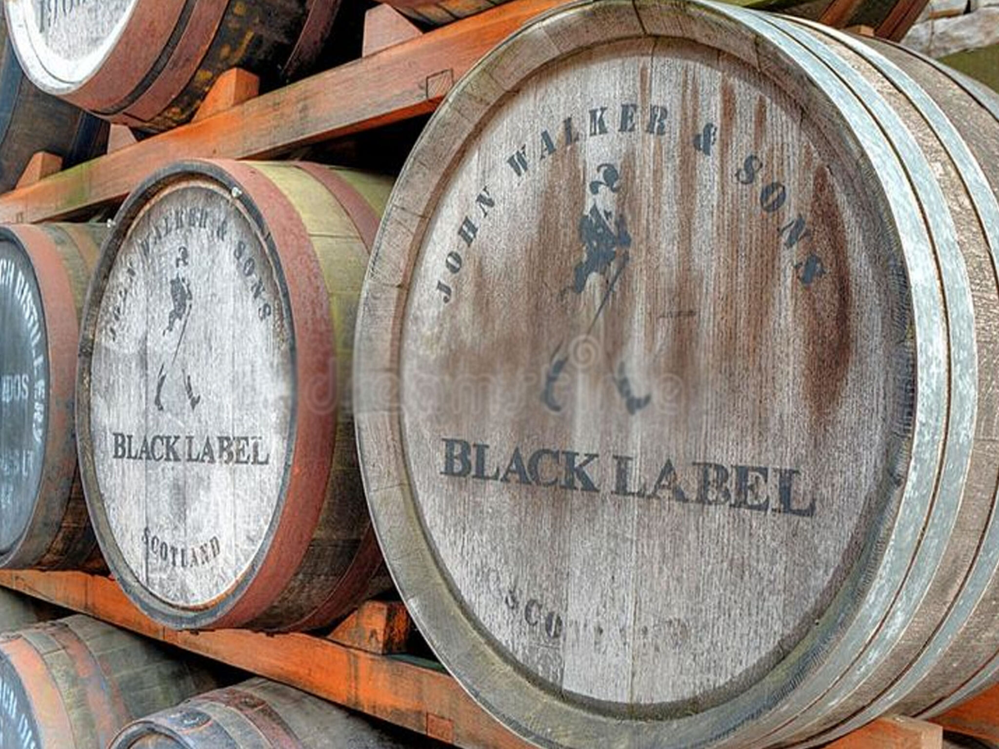 Rượu john walker black label 4500ml - Giá chỉ 3.700.000₫