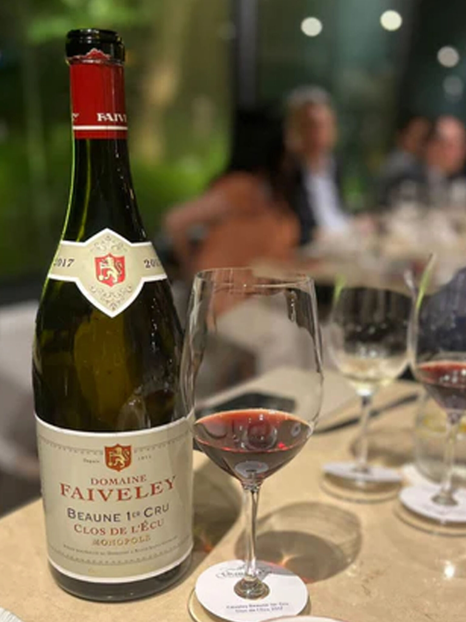 Rượu vang domaine faiveley beaune 1er cru clos de l'ecu monopole - Giá ...